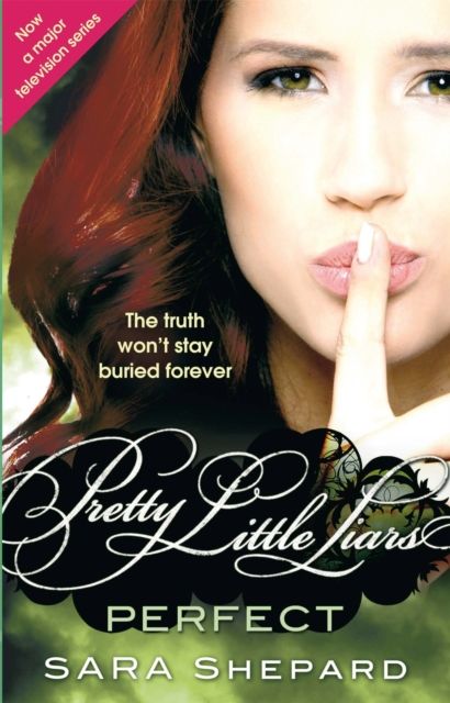 Pretty Little Liars Book Cover